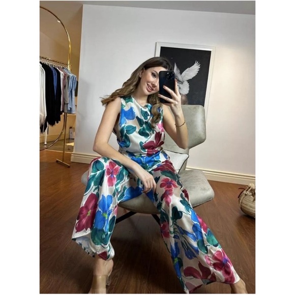 Zara | Pants & Jumpsuits | Zara Blogger Fave Satin Effect Floral ...
